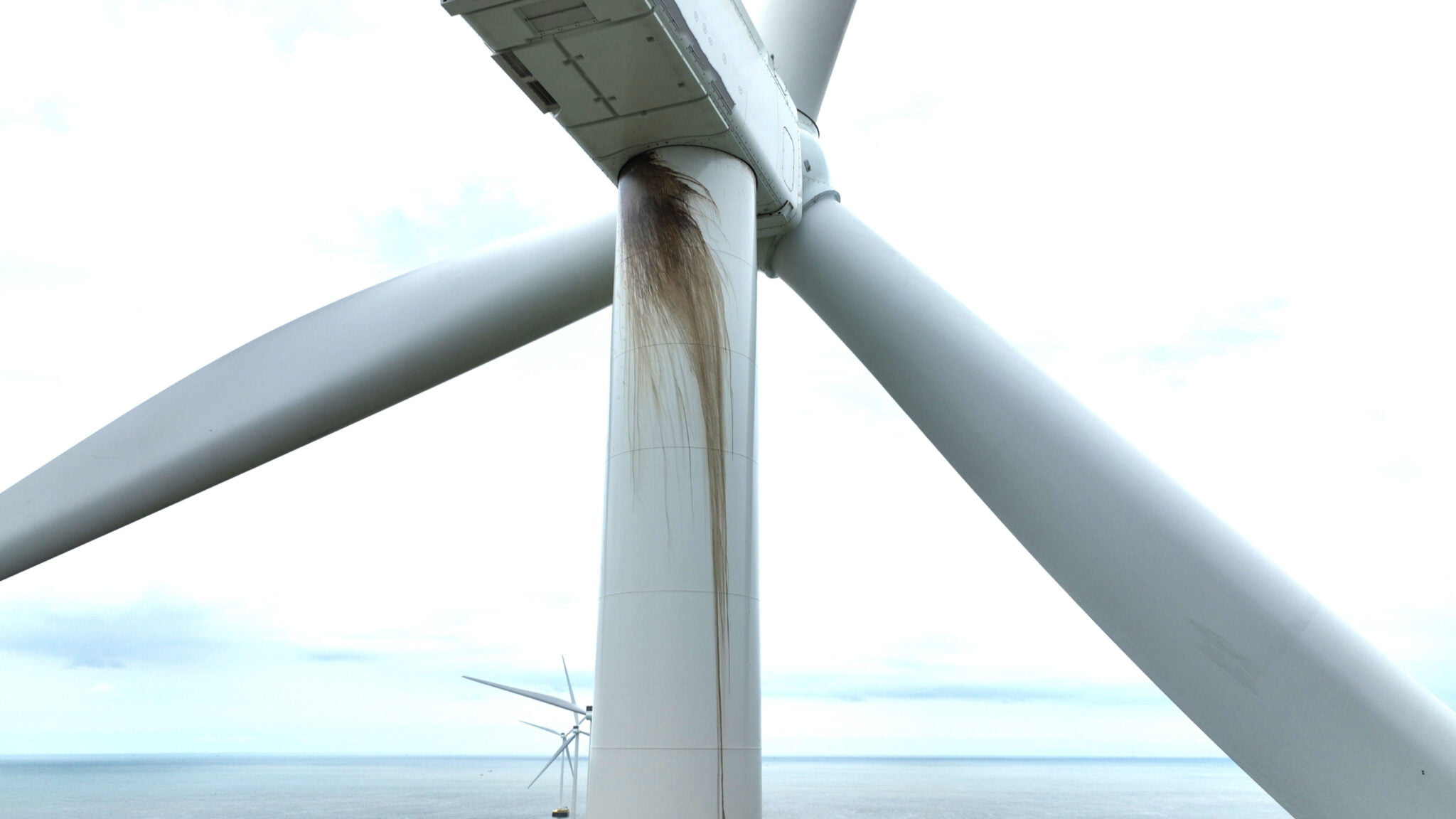 Shielding Wind Turbines: How an Effective Coating Solution Prevents Oil ...